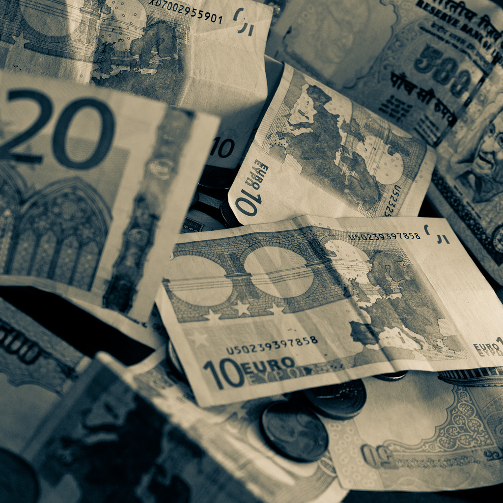 Italia: cresce divario ricchi-poveri - The Watcher Post