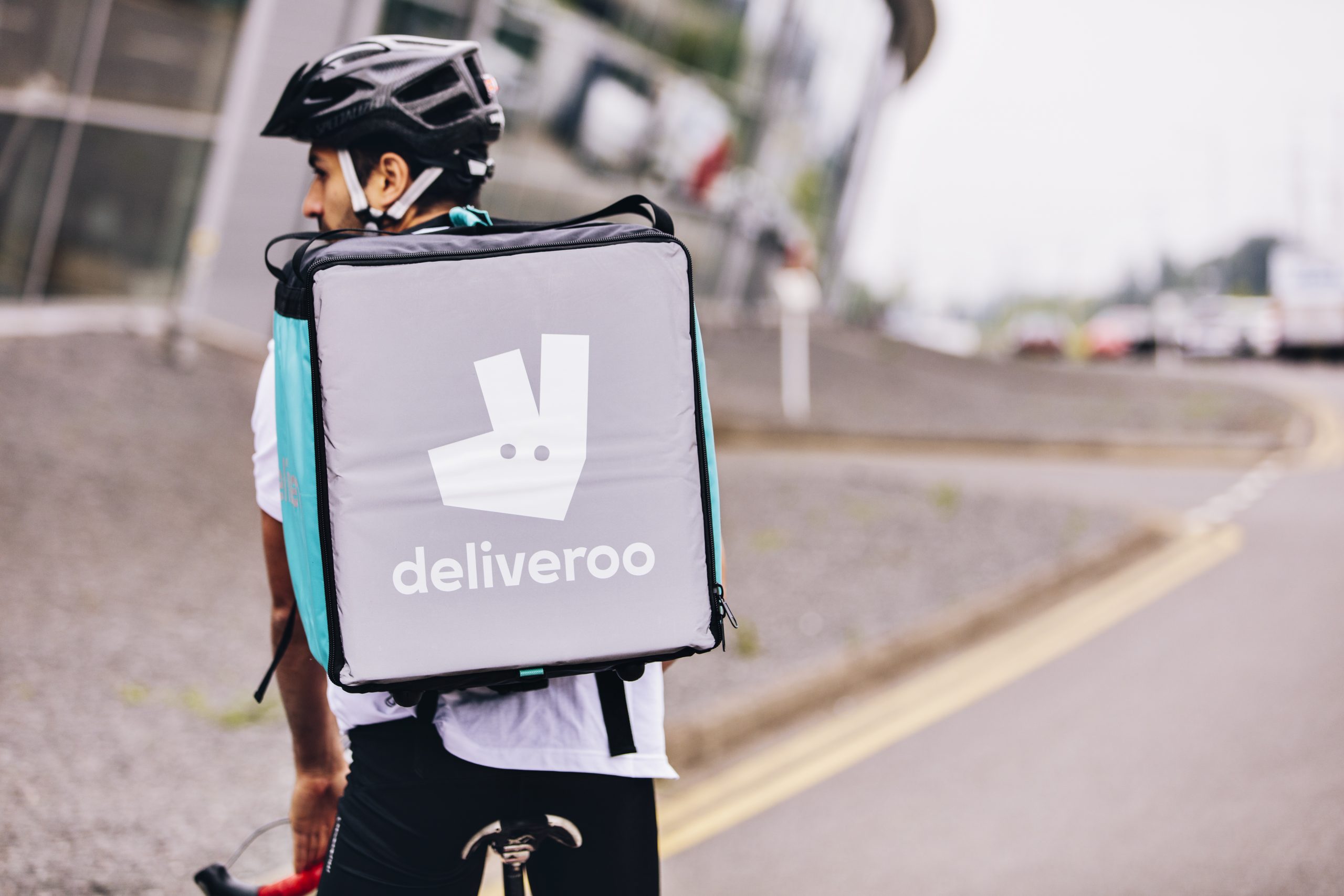 L’espansione di Deliveroo al sud, ecco le città interessate - The ...
