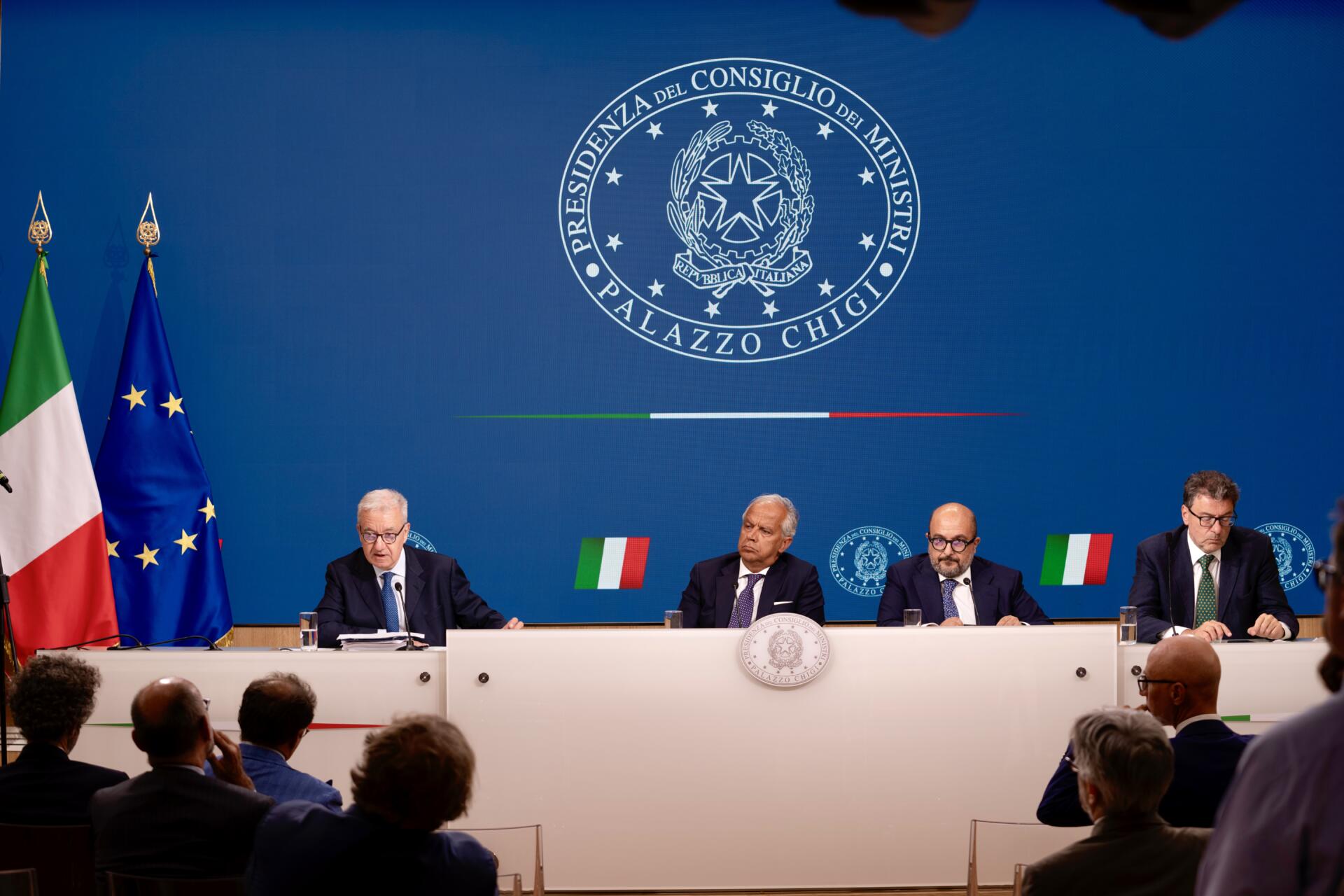 Cdm, il governo riparte. Primo confronto sulla legge di bilancio