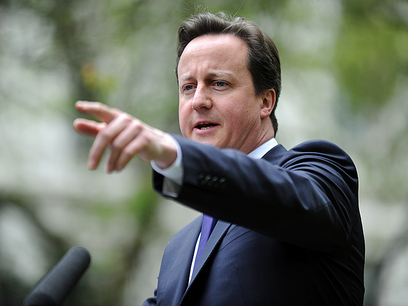 USA 2024, - 208: David Cameron irrompe in campagna elettorale