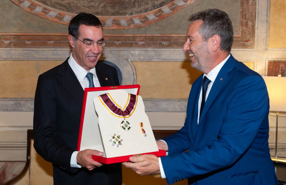 Adm, Alesse riceve un'onorificenza da San Marino